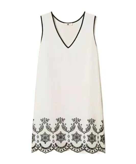 TWINSET Embroidery V-neck Nightgown