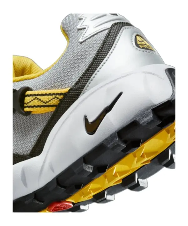Nike Phassad Low-top Sneakers - Black/passion Yellow/metallic Silver
