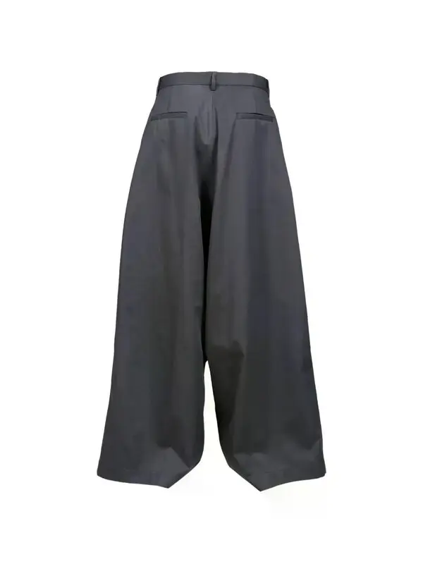 LỰU ĐẠN Lowline Pleated Trousers