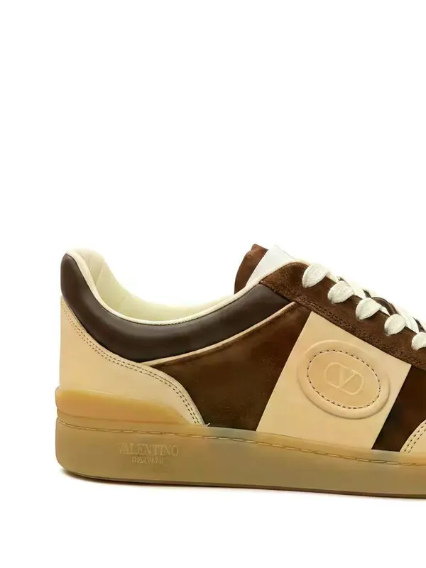 Valentino Garavani Vlogo Signature Leather Sneakers
