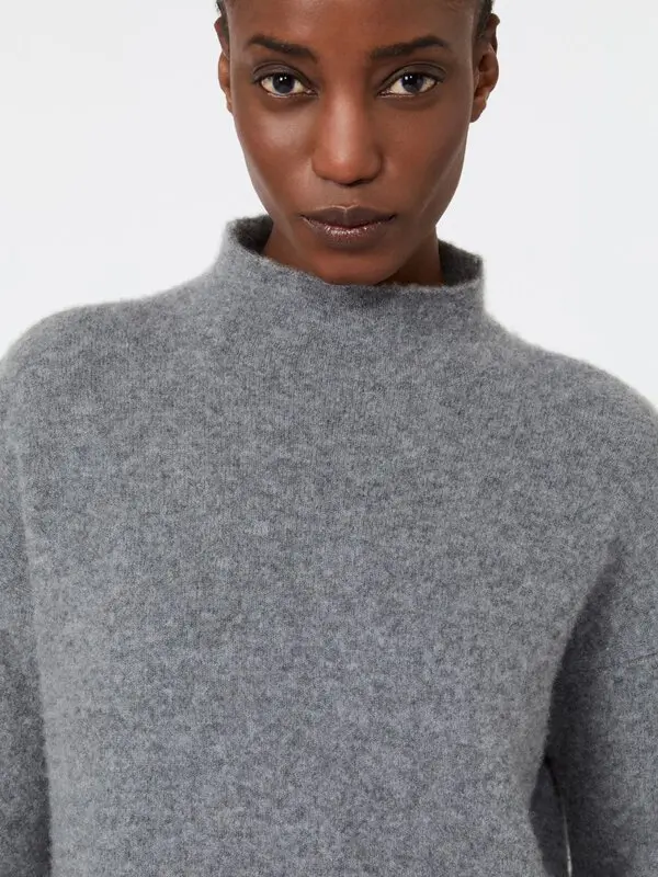 Max Mara Cashmere Funnel-neck Pullover