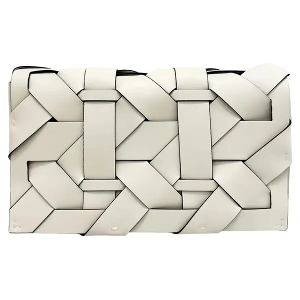 THE BAG ICON Zenobia Woven Clutch