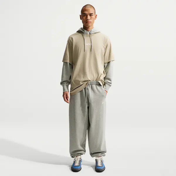 Nike Sportswear Premium Essentials T-shirt