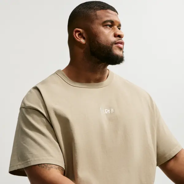 Nike Sportswear Premium Essentials T-shirt