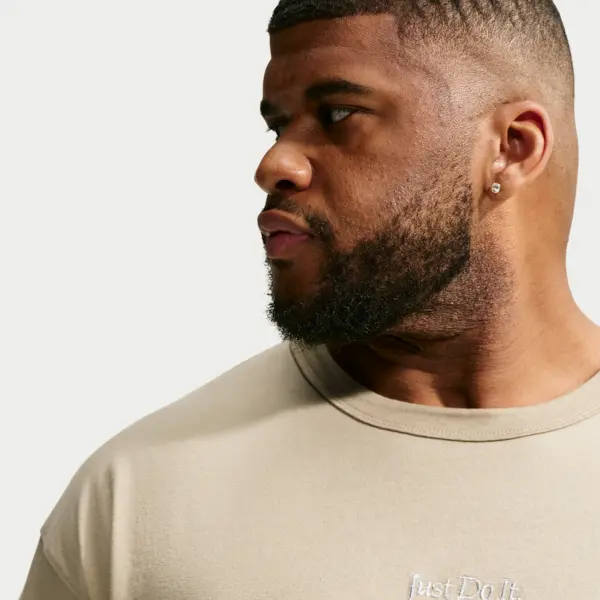 Nike Sportswear Premium Essentials T-shirt