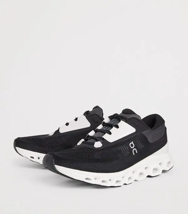On Cloudstratus 3 Trainers