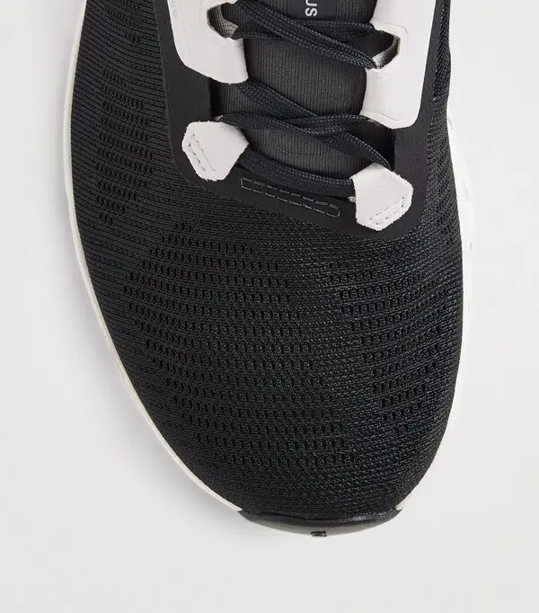 On Cloudstratus 3 Trainers