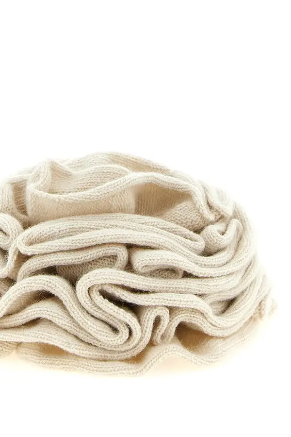 NUDE Knitted Pin With Drawstring