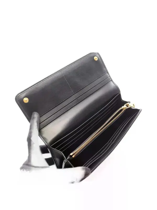 Miu Miu 2000s Matelassé Diamond-quilted Wallet