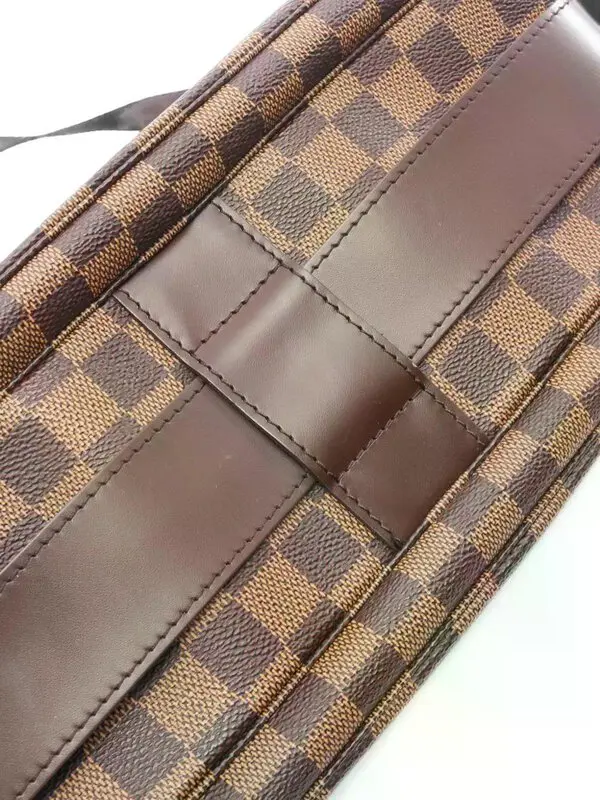 LOUIS VUITTON Damier Ebene Naviglio Messenger Bag