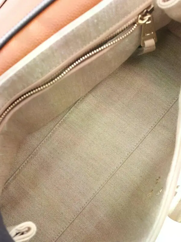 Chloé 2020-2026 Medium Leather Penelope Satchel