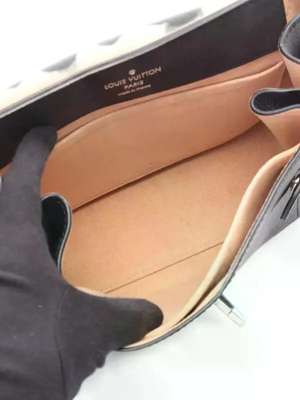 LOUIS VUITTON Lockme Ever Bb Tote Bag