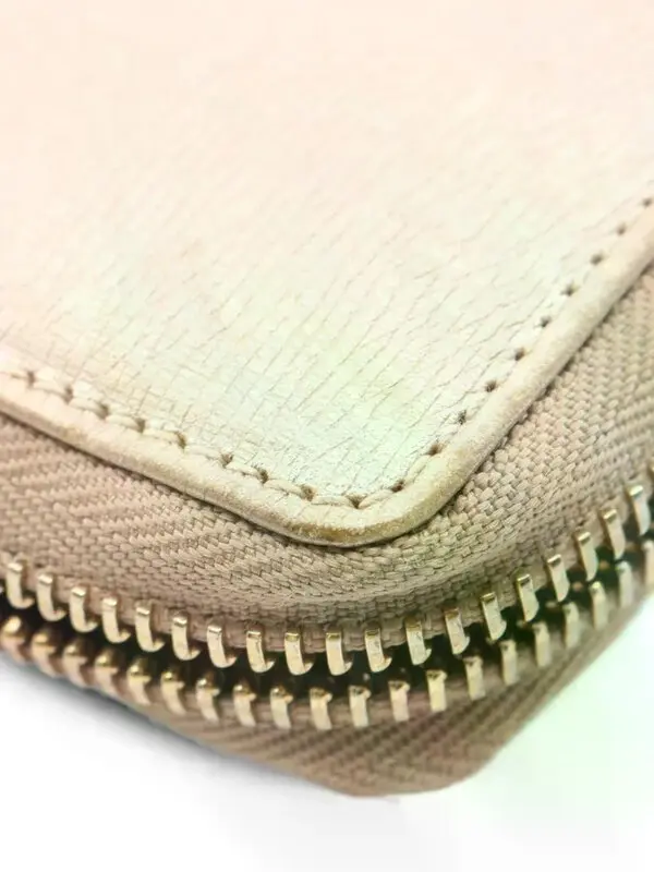 Gucci 2000s Lovely Zip-around Wallet