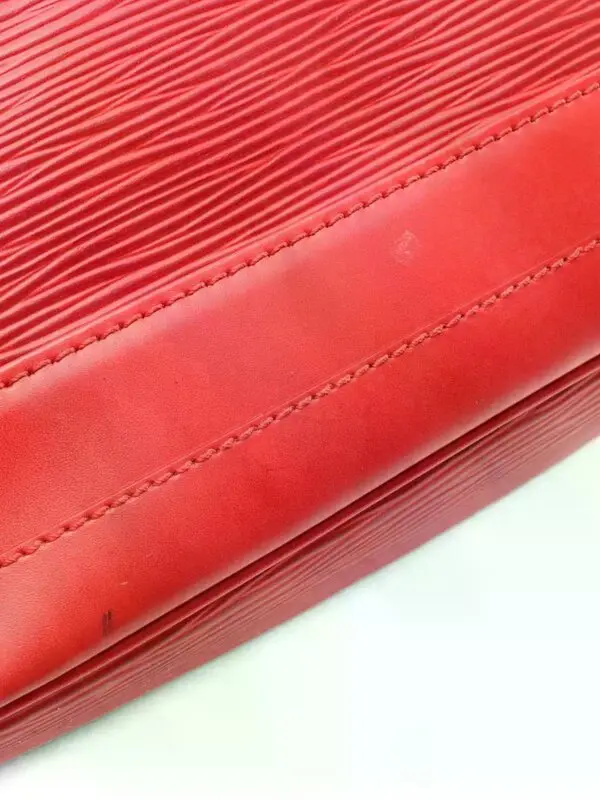 LOUIS VUITTON 1998 Noé Epi Bucket Bag