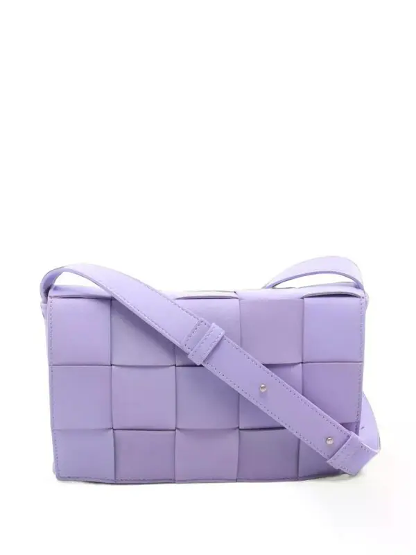 Bottega Veneta Cassette Maxi Intrecciato Shoulder Bag - Purple