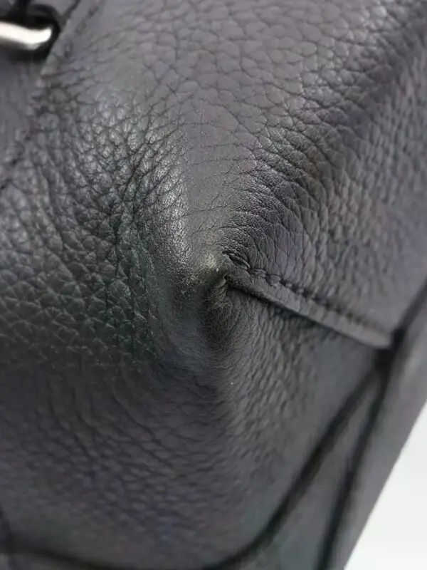 LOUIS VUITTON Lockme Backpack - Black