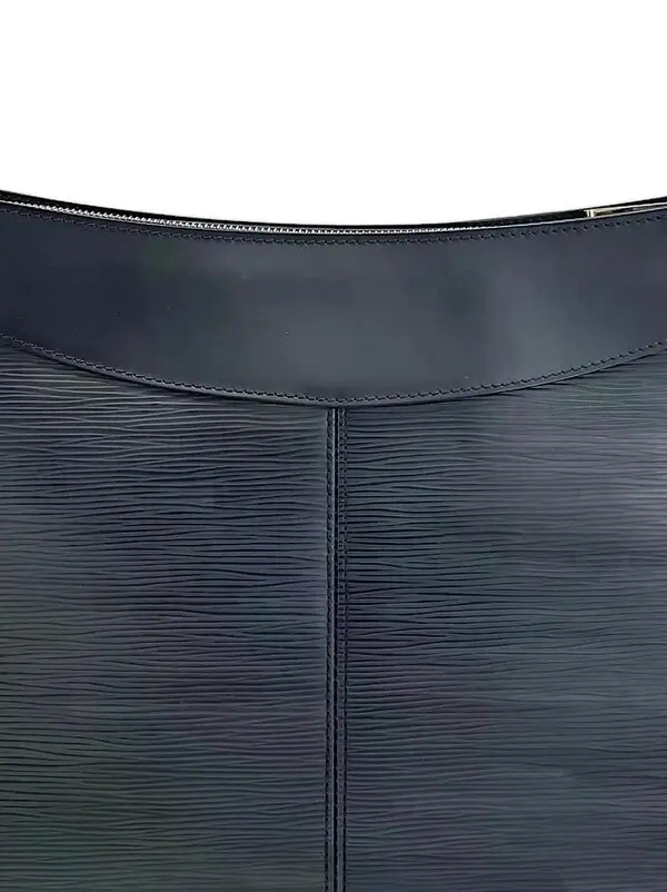 LOUIS VUITTON 2006 Epi Leather Shoulder Bag - Black
