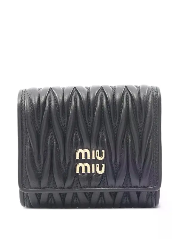 Miu Miu 2020s Matelassé Trifold Wallet - Black