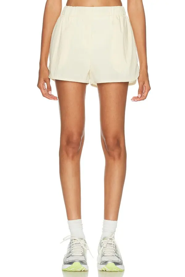 NORBA Shell Short - Cream
