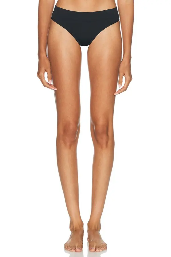 LDMA Low Hide Ribbed Seamless Thong - Black