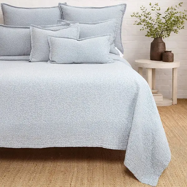 POM POM AT HOME Malibu Matelasse Blanket, Queen - Light Blue