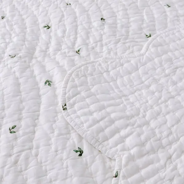 CHRISTY Vintage Posy Quilted Coverlet