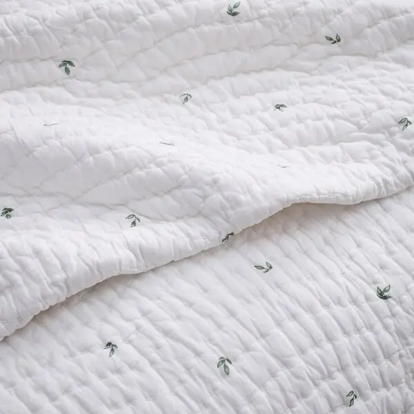 CHRISTY Vintage Posy Quilted Coverlet