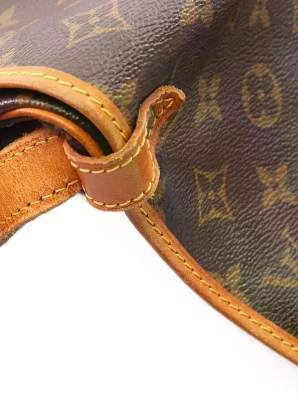 LOUIS VUITTON 1992 30 Monogram Saumur Shoulder Bag