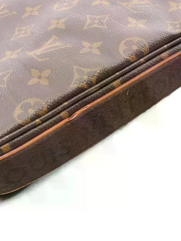 LOUIS VUITTON 2013 Monogram Trotteur Beaubourg Shoulder Bag