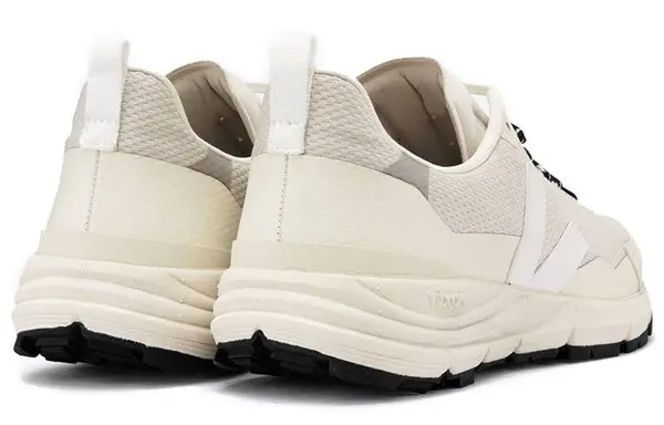 VEJA Dekkan Alveomesh Sneakers