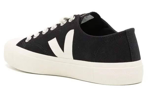 VEJA Wata Ii Low-top Sneakers 'black White - Black/white