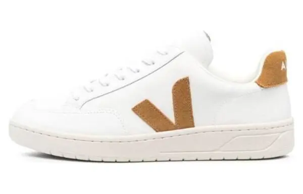 VEJA V- Leather Sneakers