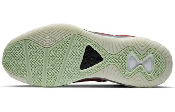 Nike Lebron 18 Ep & Lebron Qs Sneakers