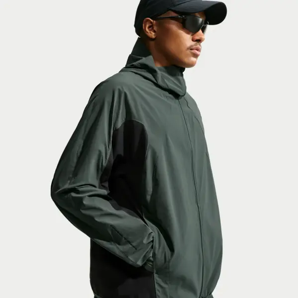 Nike Tech Helios Dri-fit Long-sleeve Shell