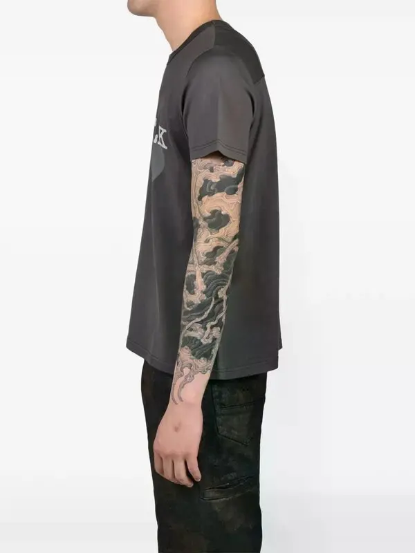 CEDARWOOD Slogan-print Fitted T-shirt