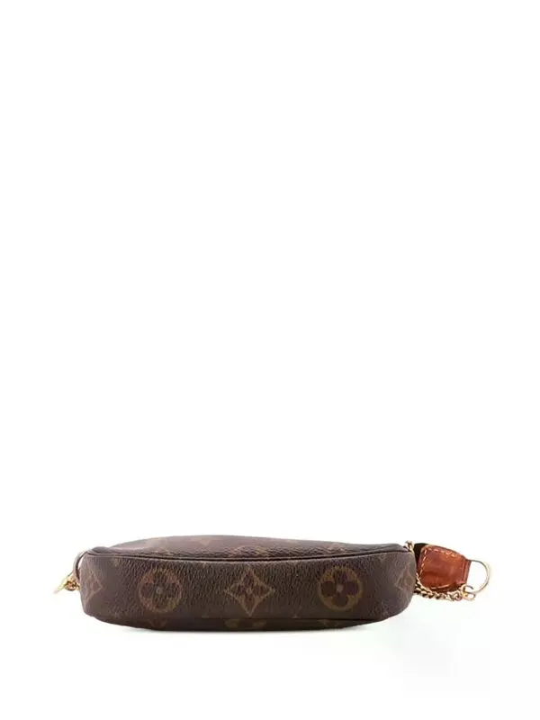 LOUIS VUITTON Monogram Canvas Pochette Accessoires Mini Clutch Bag