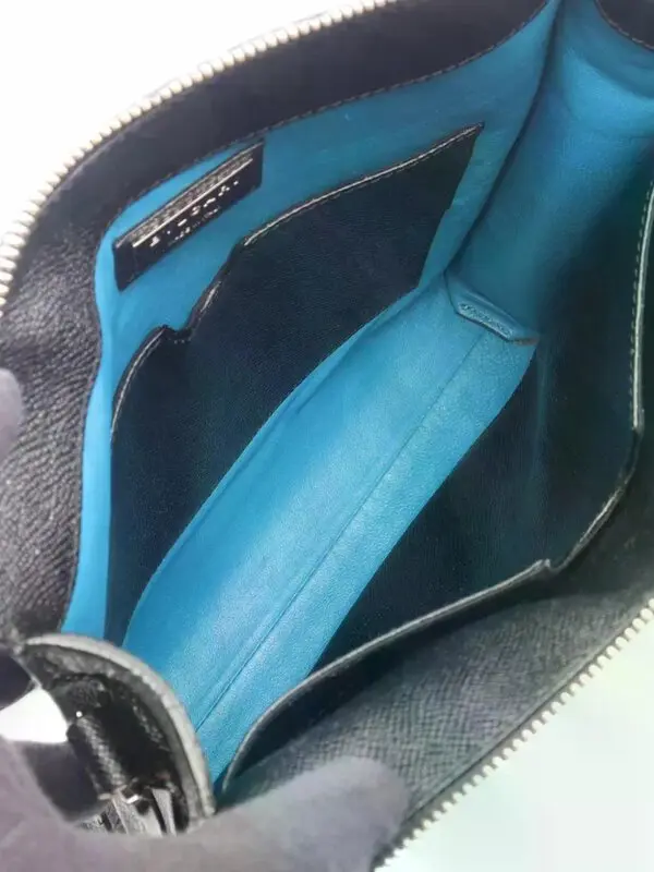 BVLGARI Grained Leather 2000s Shoulder Bag