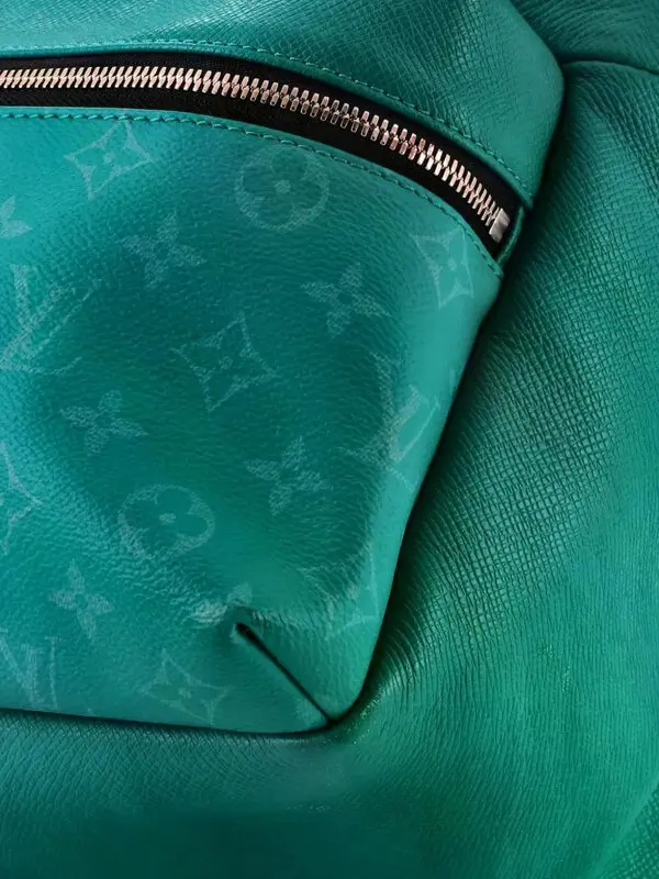 LOUIS VUITTON Discovery Monogram Taigarama Pm Backpack