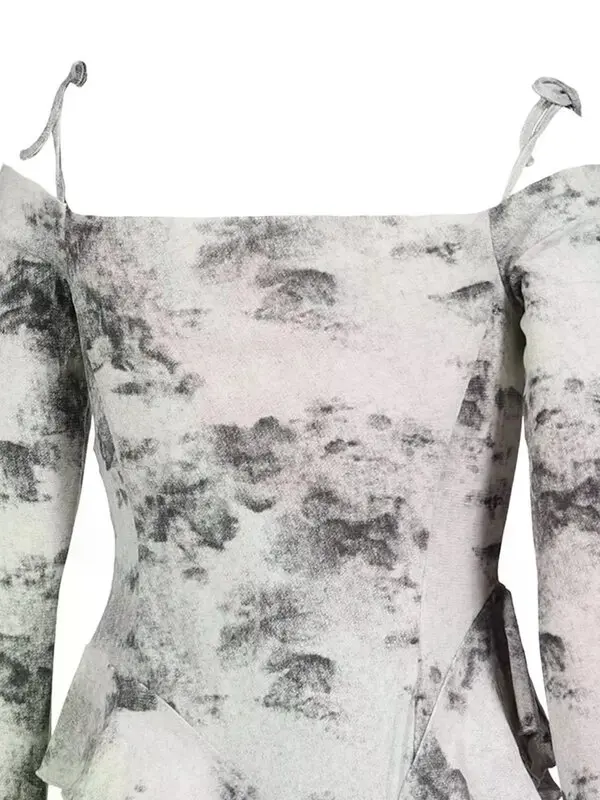 VIVAMUS Ruffled Long-sleeve Top