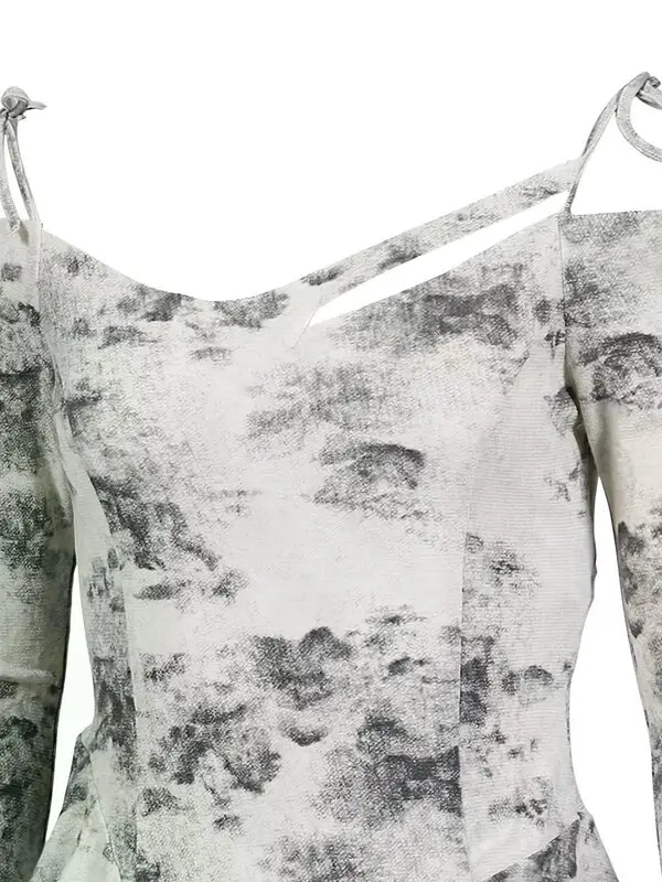 VIVAMUS Ruffled Long-sleeve Top