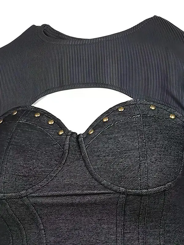 VIVAMUS Studded Panelled T-shirt