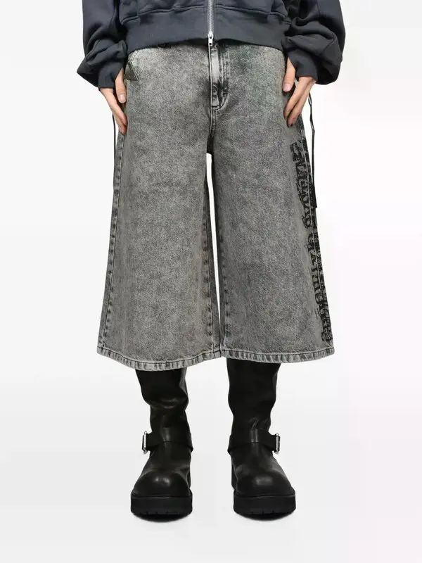 FINE CHAOS Stone-washed Screen-print Denim Shorts