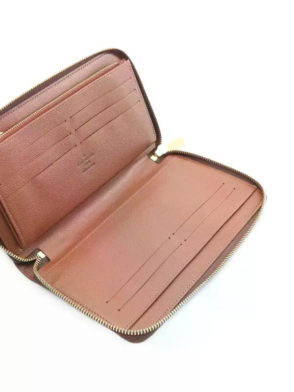 LOUIS VUITTON 2019 Monogram Zippy Wallet - Brown