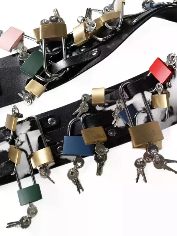 MARKING DISTANCE Pont Des Arts Padlock Leather Belt