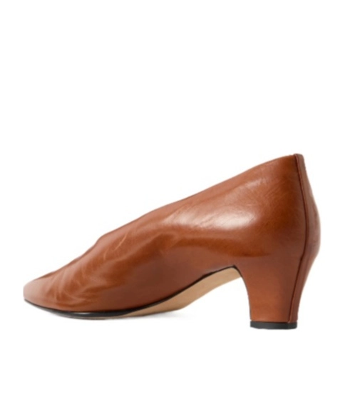 Calvin Klein Simple Pointed-toe Low-heel Shoes