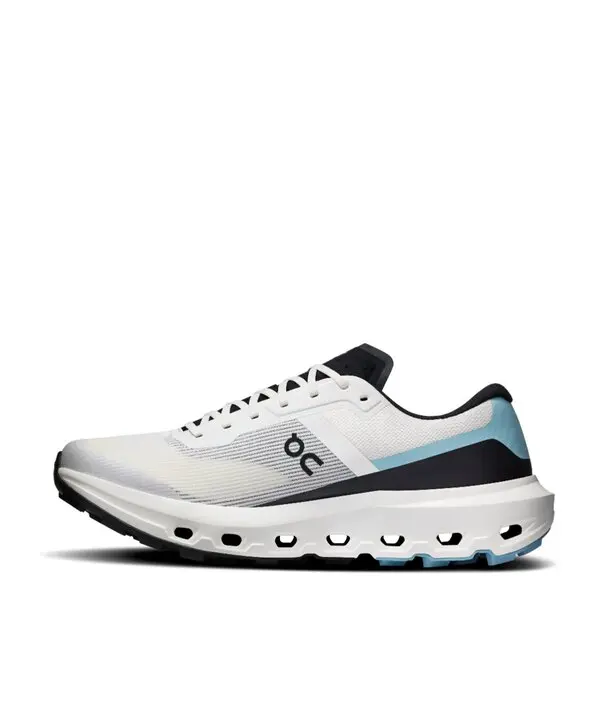 On Cloudvista 3 Sneakers