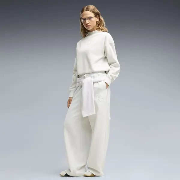PUMA Nyc Embossed Sweatpants - White