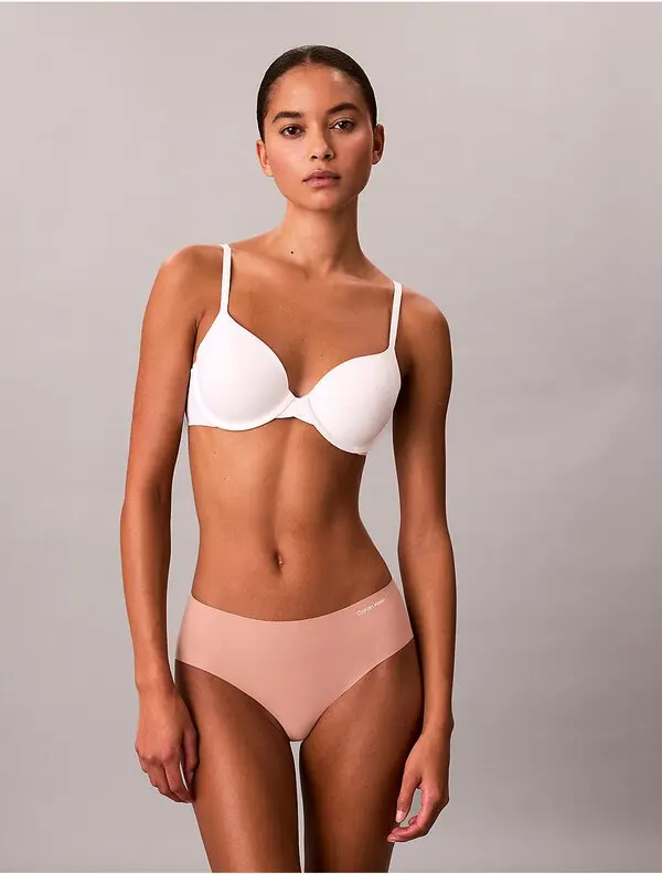 Calvin Klein Invisibles Hipster - Light Caramel
