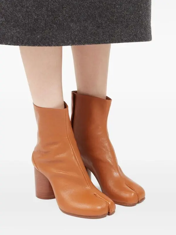 MAISON MARGIELA Tabi 80 Ankle Boots