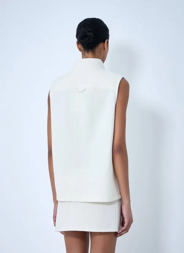 RIER Sleeveless Zip Vest